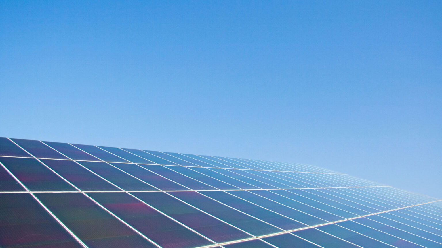 What Are Half Cut Solar Panels? [+ 3 Benefits] - Solar Optimum